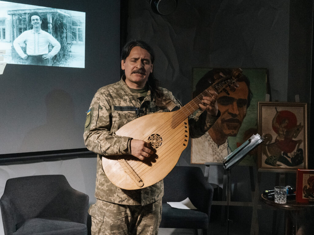 Unveiling the unseen: 83 pages of Vasyl Symonenko’s digitised ...